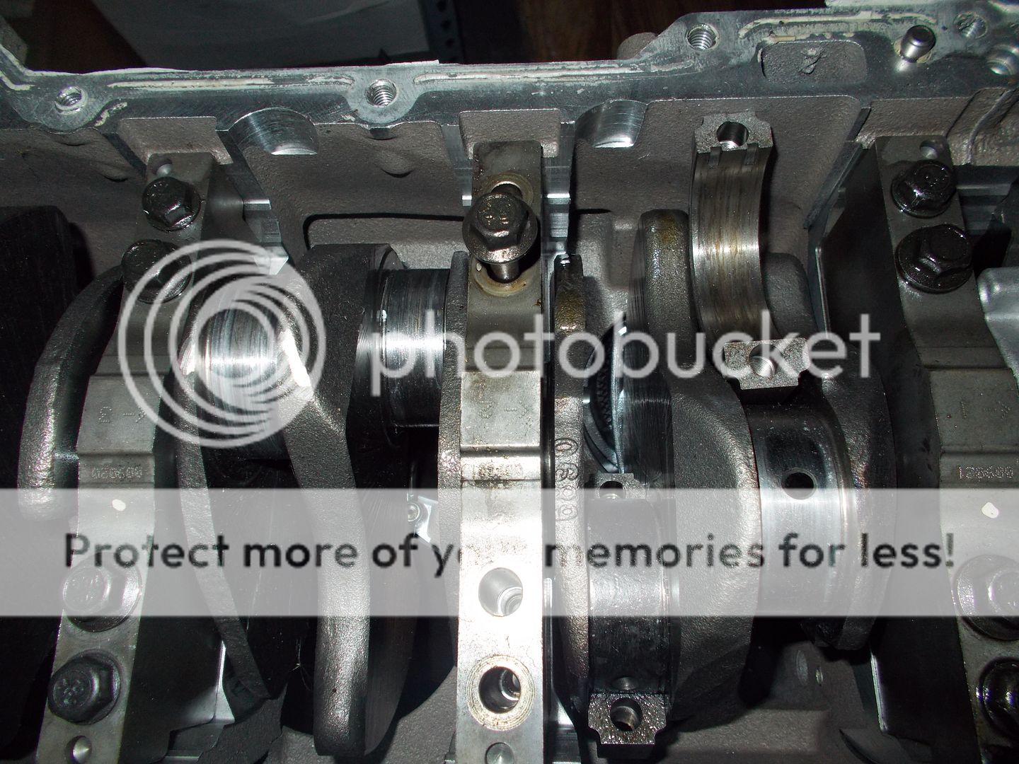 Low oil pressure causing "melting" connecting rod bearings | Stingray ...