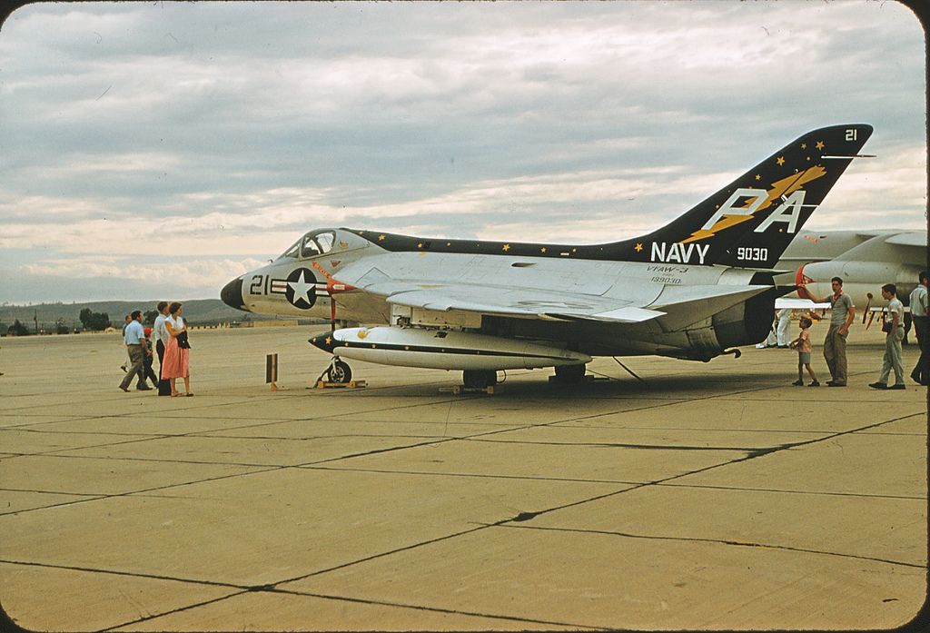 Douglas F4D Skyray / USAAF / USN Library / Forums - Axis and Allies ...