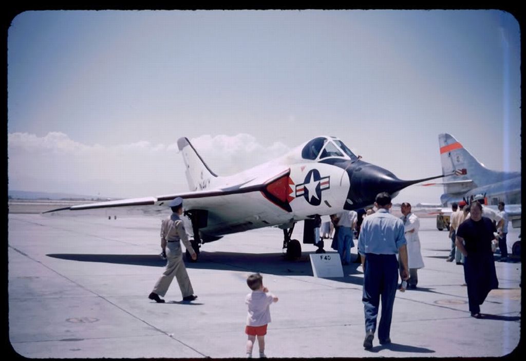 Douglas F4D Skyray / USAAF / USN Library / Forums - Axis and Allies ...