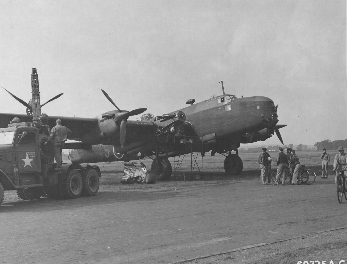 Handley Page Halifax / RAF Library / Forums - Axis and Allies Paintworks