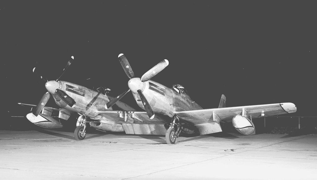 F-82 Twin Mustang / USAAF / USN Library / Forums - Axis and Allies ...