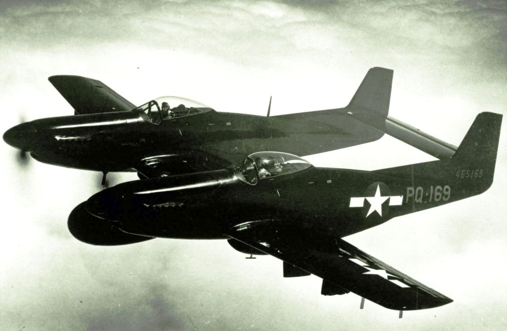 F-82 Twin Mustang / USAAF / USN Library / Forums - Axis and Allies ...