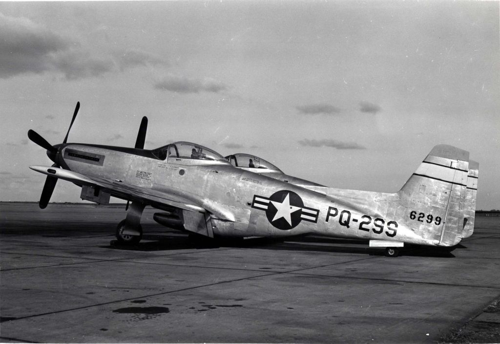 F-82 Twin Mustang / USAAF / USN Library / Forums - Axis and Allies ...