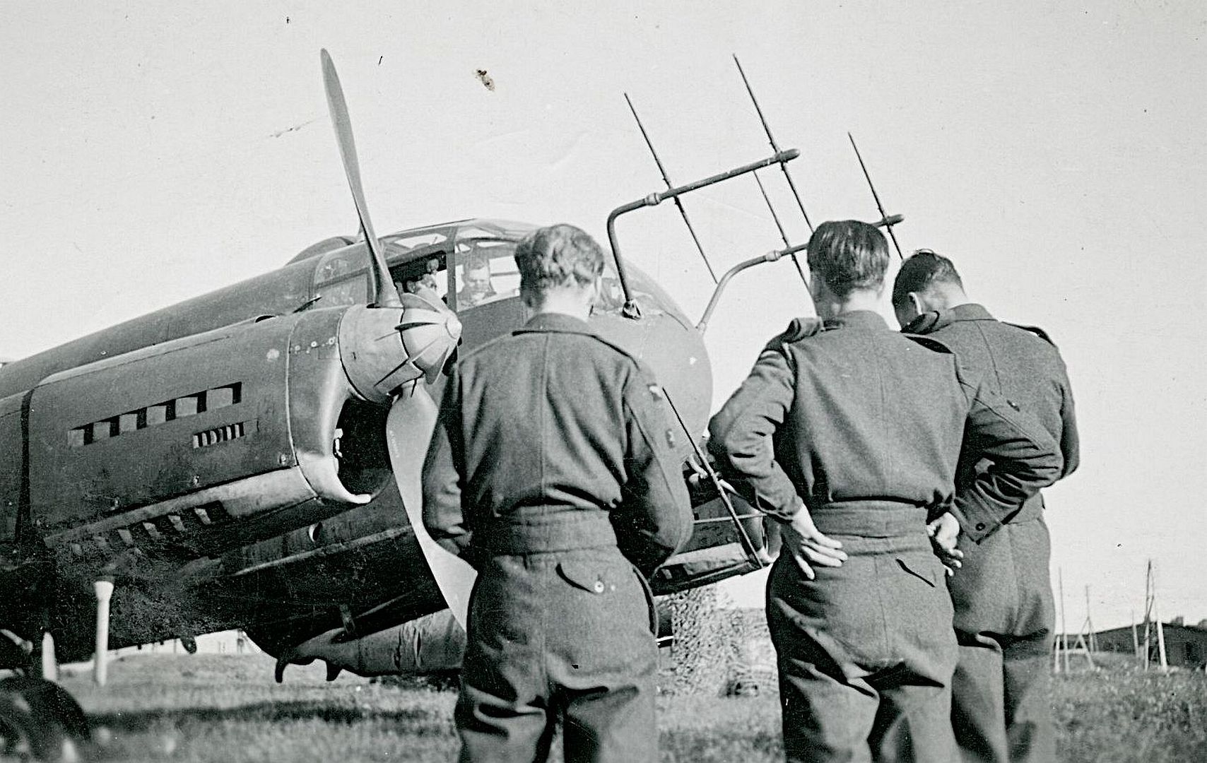 Siebel Si 204 / Luftwaffe Library / Forums - Axis and Allies Paintworks