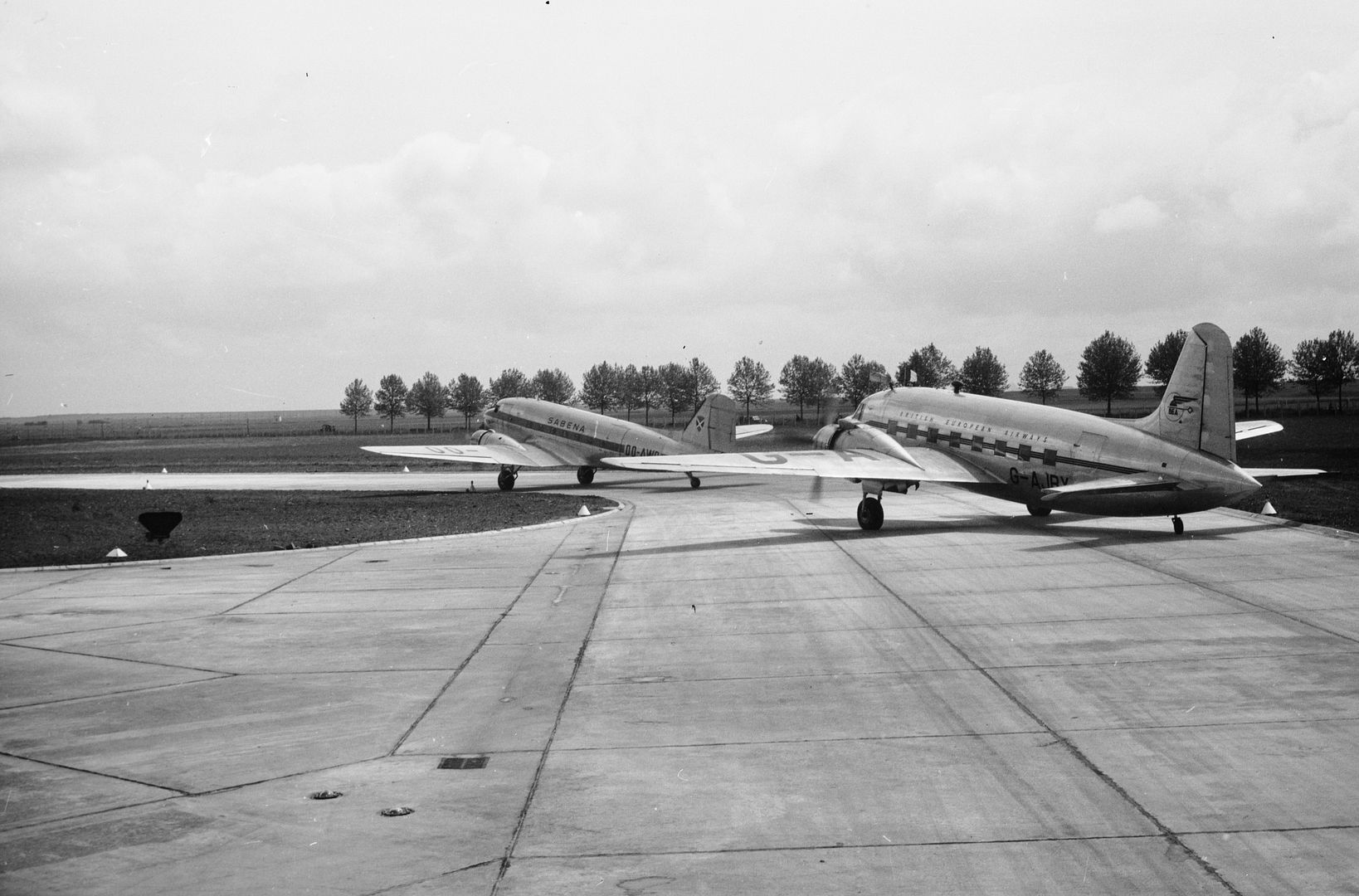 Vickers VC.1 Viking / RAF Library / Forums - Axis and Allies Paintworks