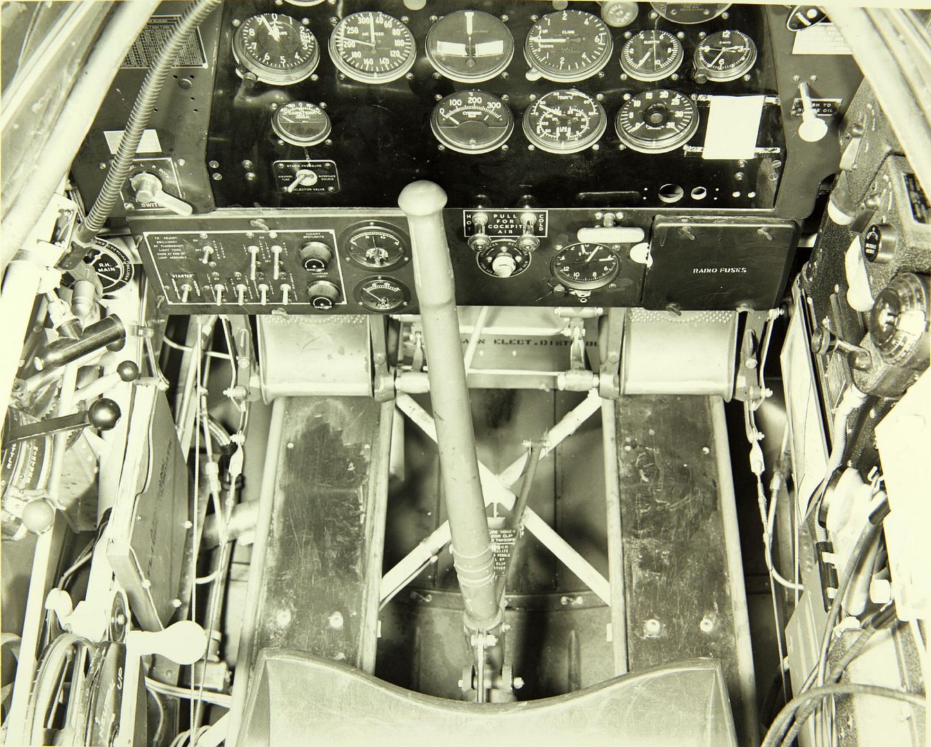 Vultee BT-13 Valiant / USAAF / USN Library / Forums - Axis and Allies ...