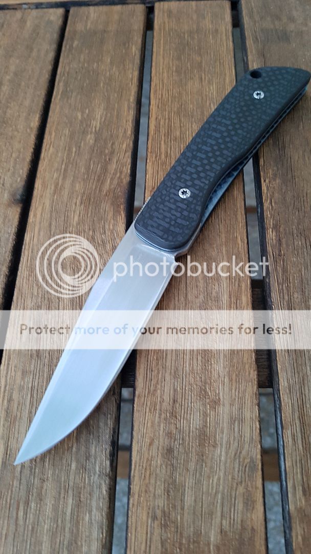 Des Horn Imvubu in Nitrobe 77 – Perfection in every way. | NemoKnivesReview